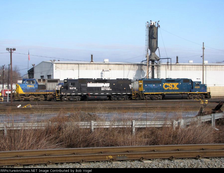 CSX 7863, NS 5278, CSX 4441